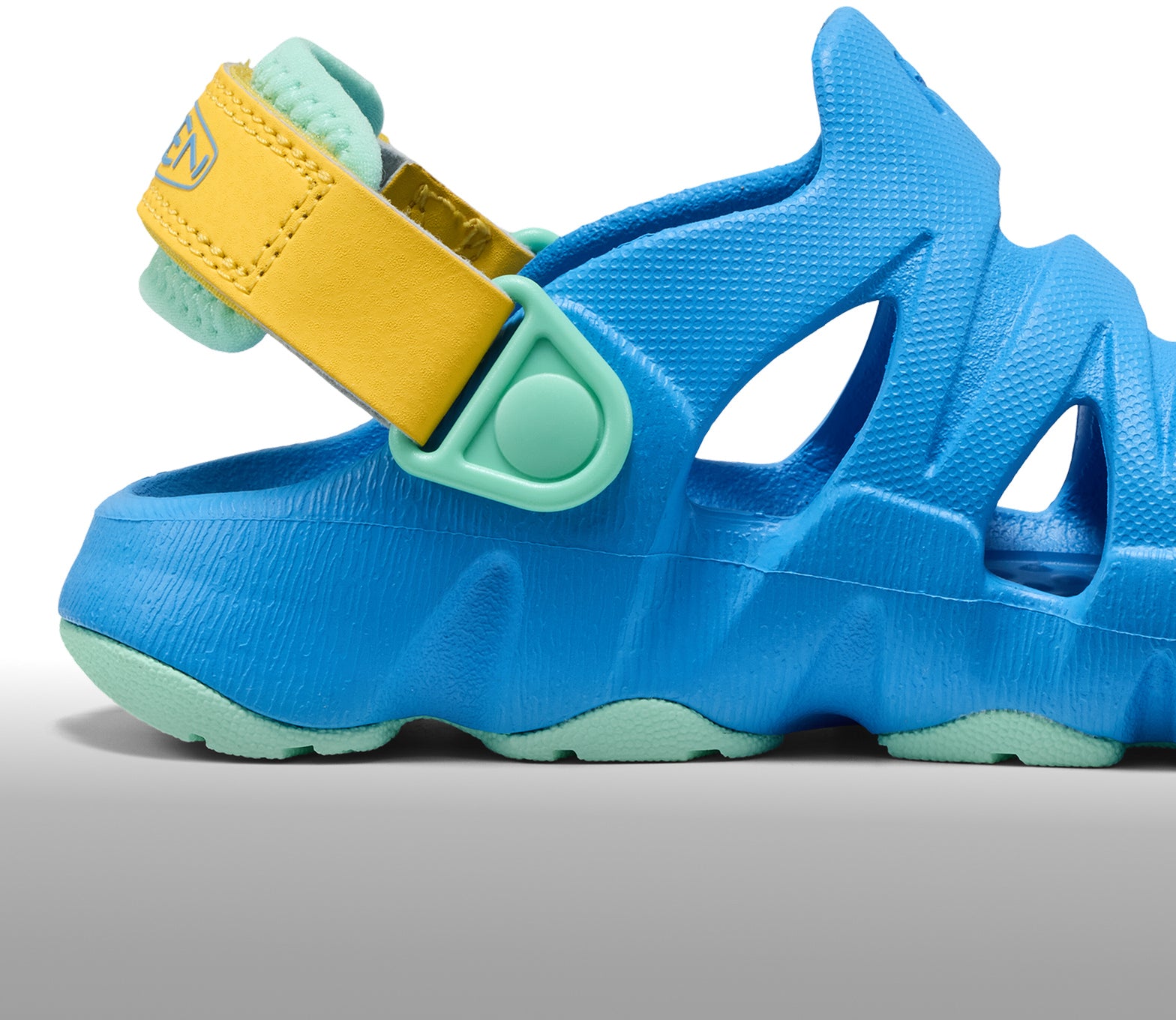 Big Kids' HyperFLT Clog | Black/Bright Aqua | KEEN Footwear